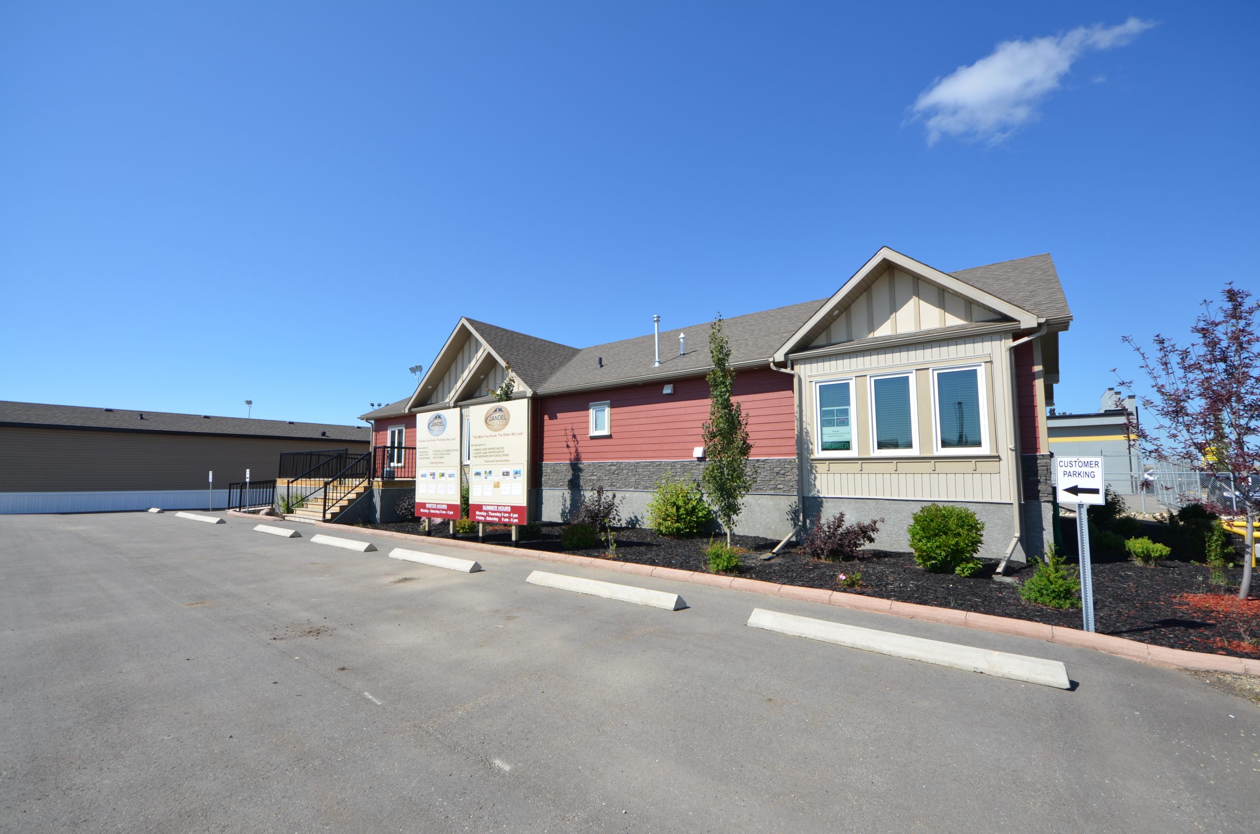Custom Office Grande Prairie Gallery | Jandel Homes